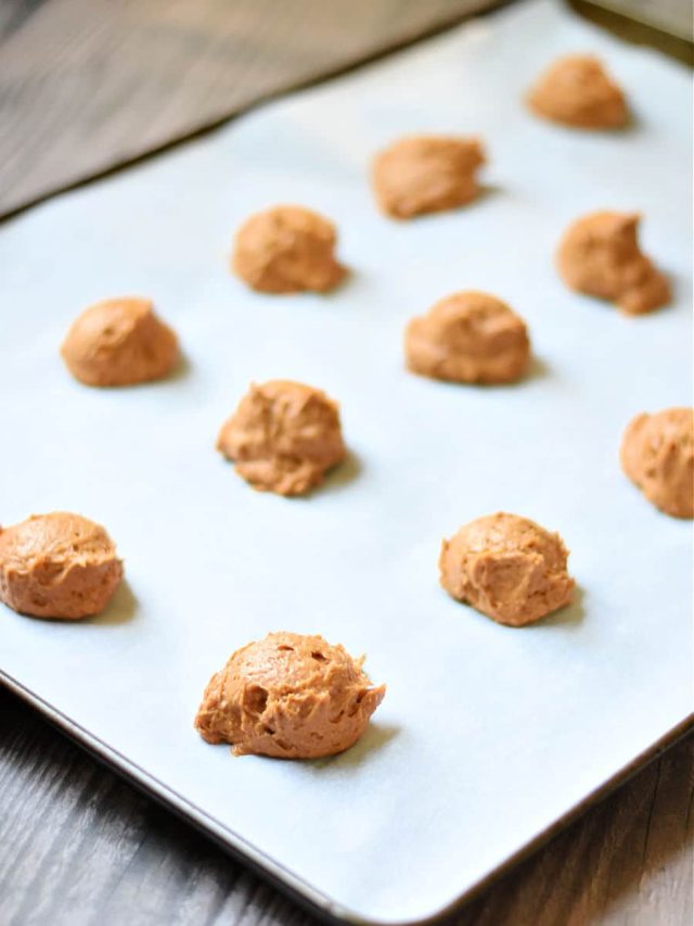 Quick and Easy Pumpkin Spice Cake Mix Cookies